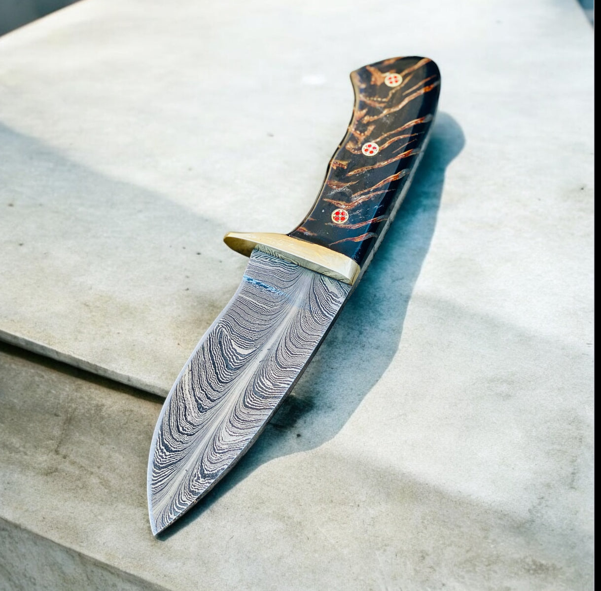 Premium Damascus Steel Hunting Knife – Pine Cone Handle, Brass Guard ...